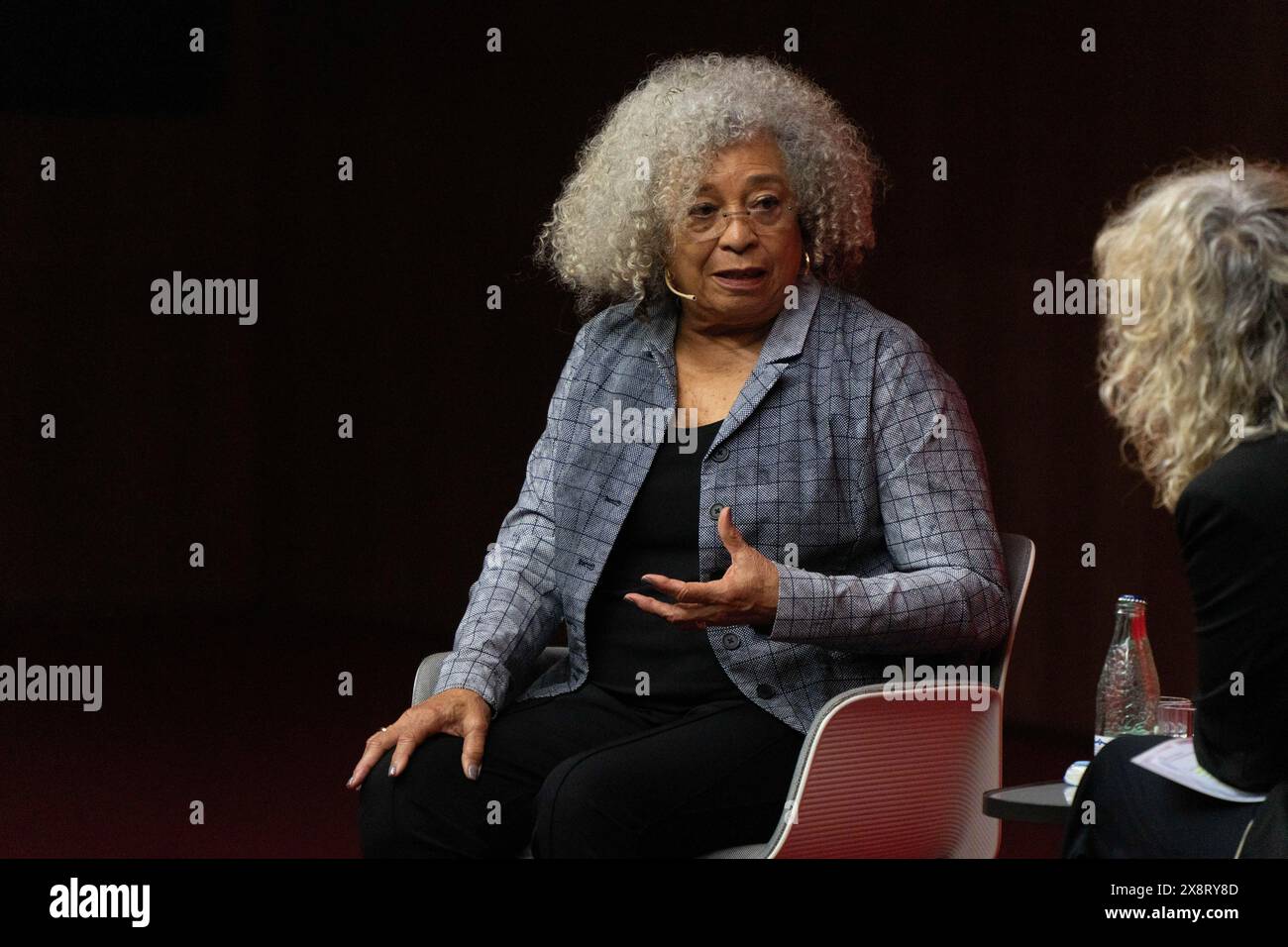Barcelona, Spain. 27th May, 2024. Angela Davis gives a lecture at ...