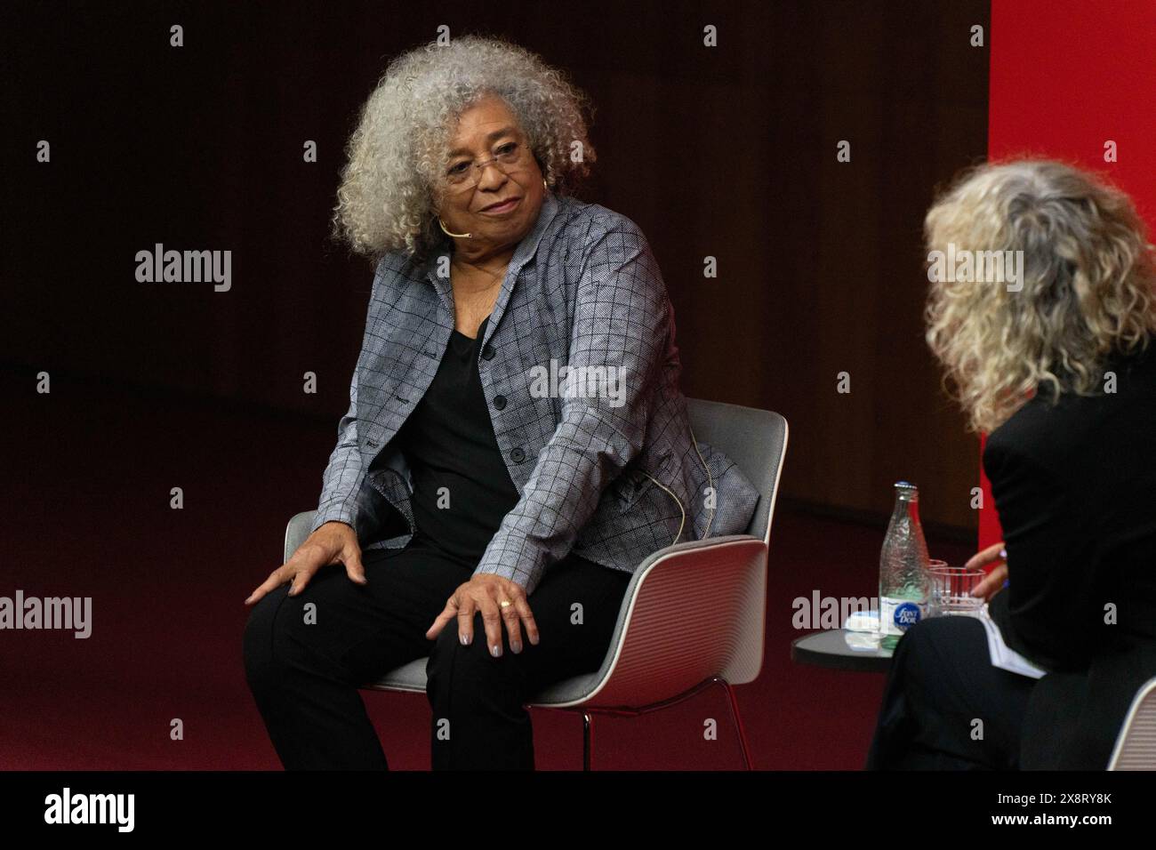 Barcelona, Spain. 27th May, 2024. Angela Davis gives a lecture at ...