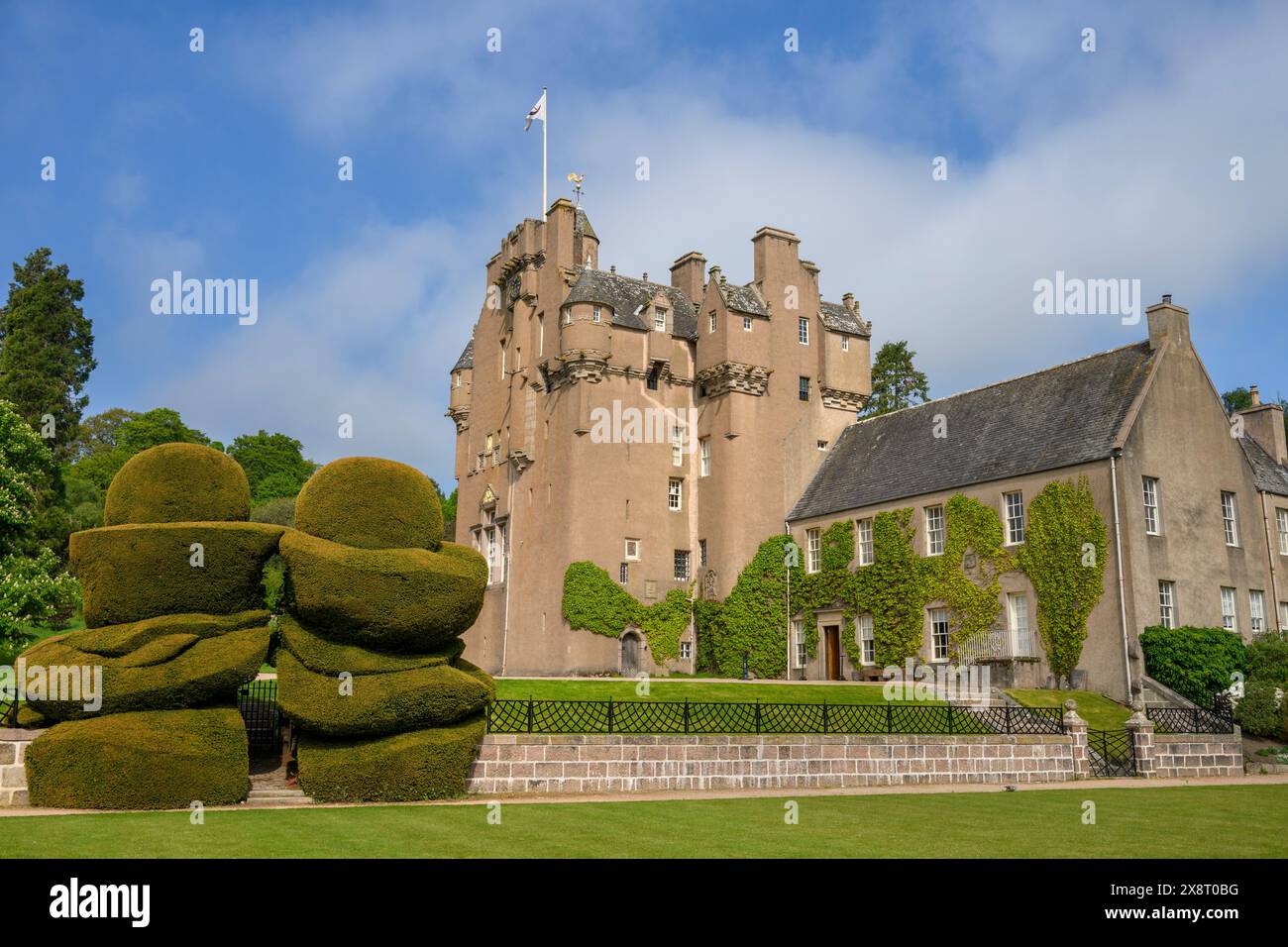Crathes Castle and gardens, Banchory, Deeside, Aberdeenshire, Scotland ...