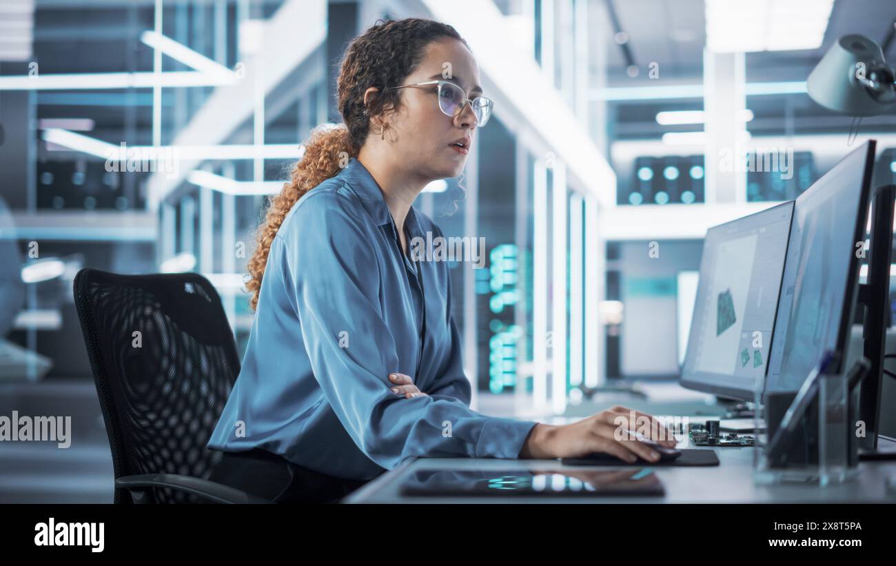 Happy data center engineering hi-res stock photography and images - Alamy