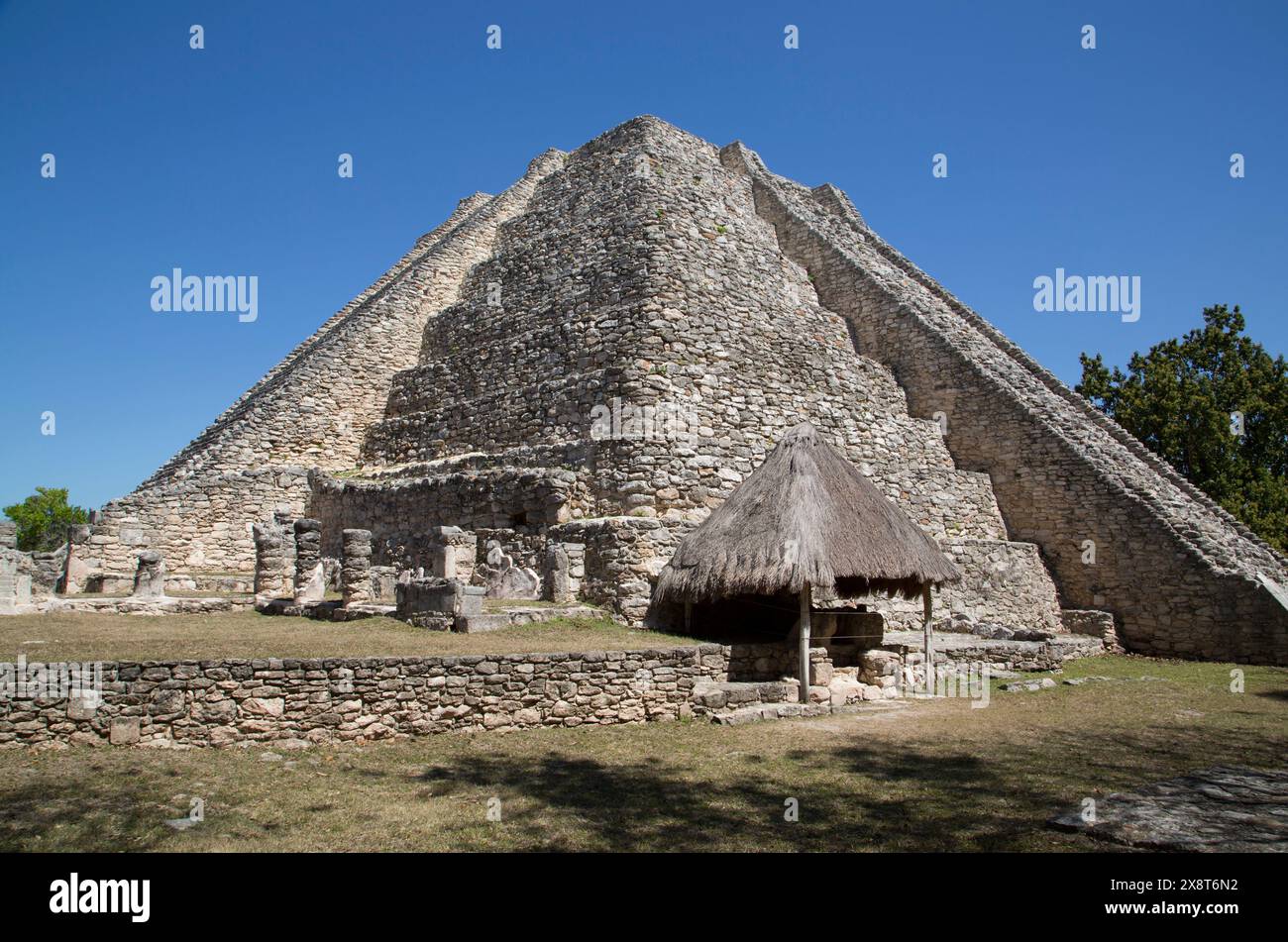 Castillo de Kukulcan, Mayapan Mayan Archaeological Site, Yucatan ...
