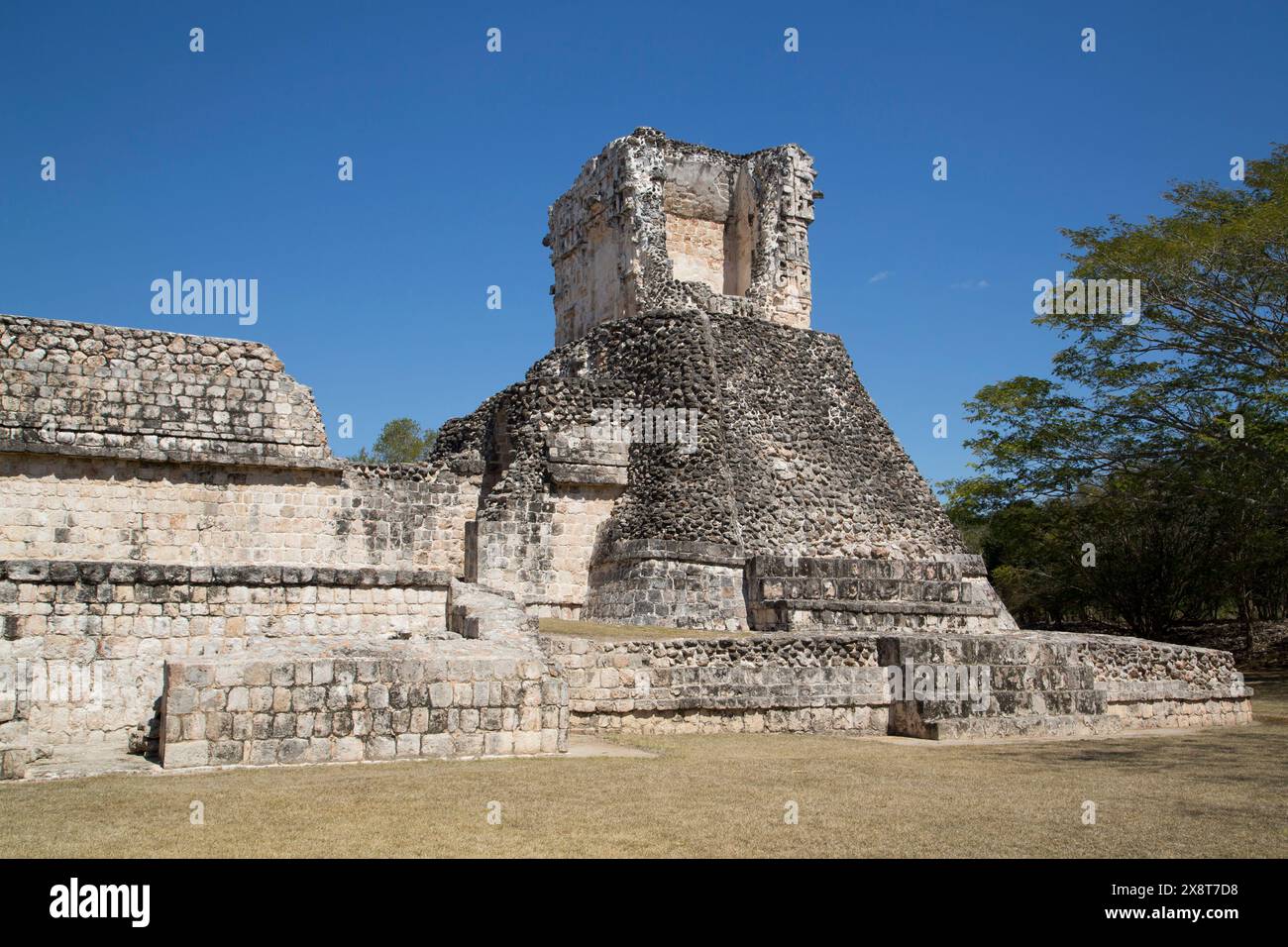 Dzibilnocac (Painted Vault) Temple,Dzibilnocac Mayan Archaeological ...