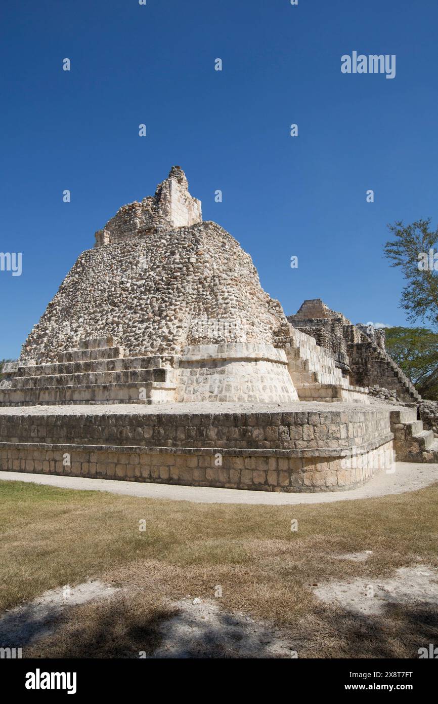 Dzibilnocac (Painted Vault) Temple,Dzibilnocac Mayan Archaeological ...