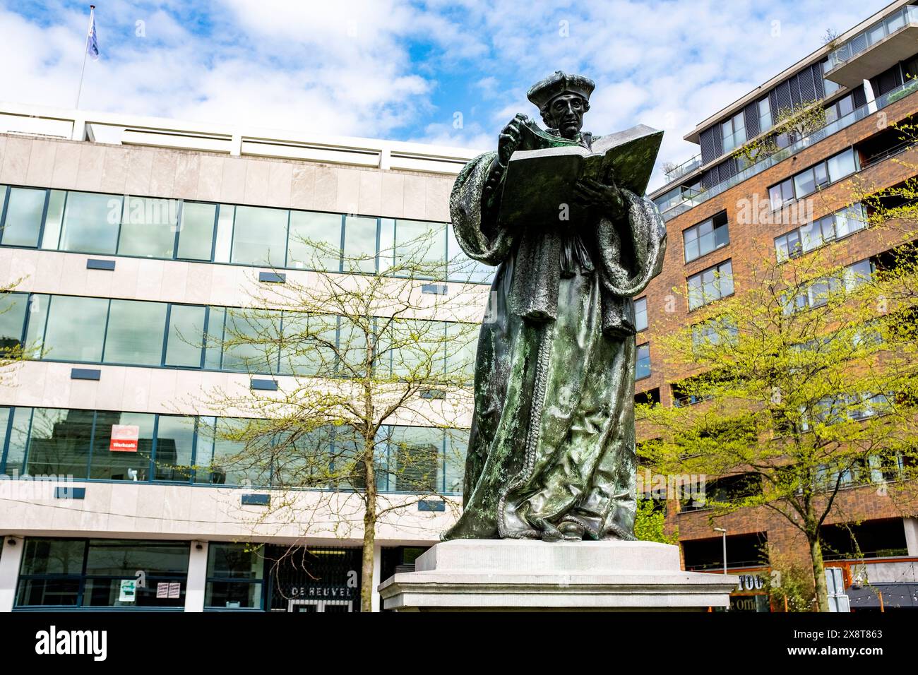Desiderus Erasmus Statue Rotterdam, Netherlands. Statue of scientist ...