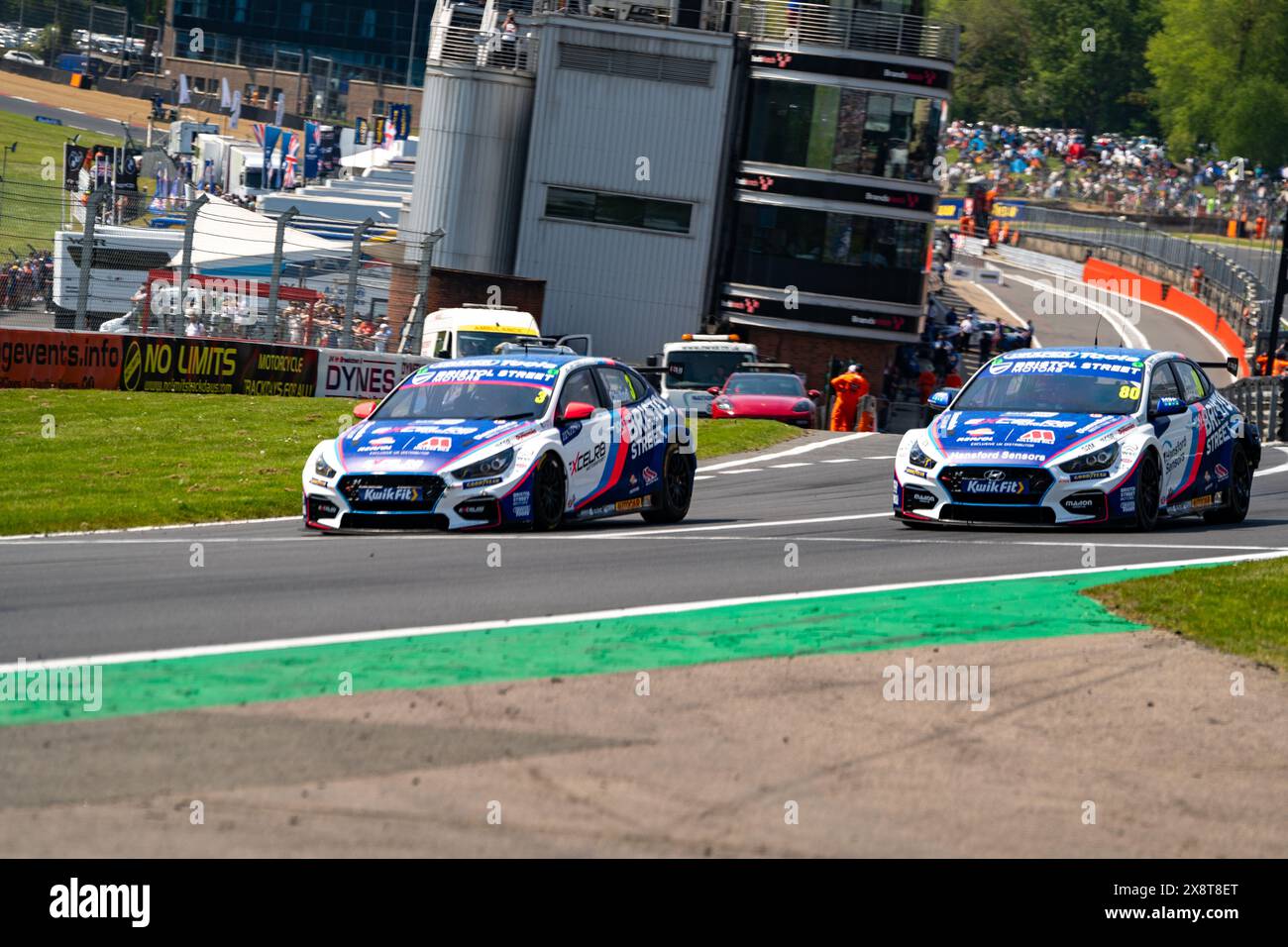 Tom Chilton over takes Tom Ingram 80 Excelr8 Motorsport Round 4 Brands ...