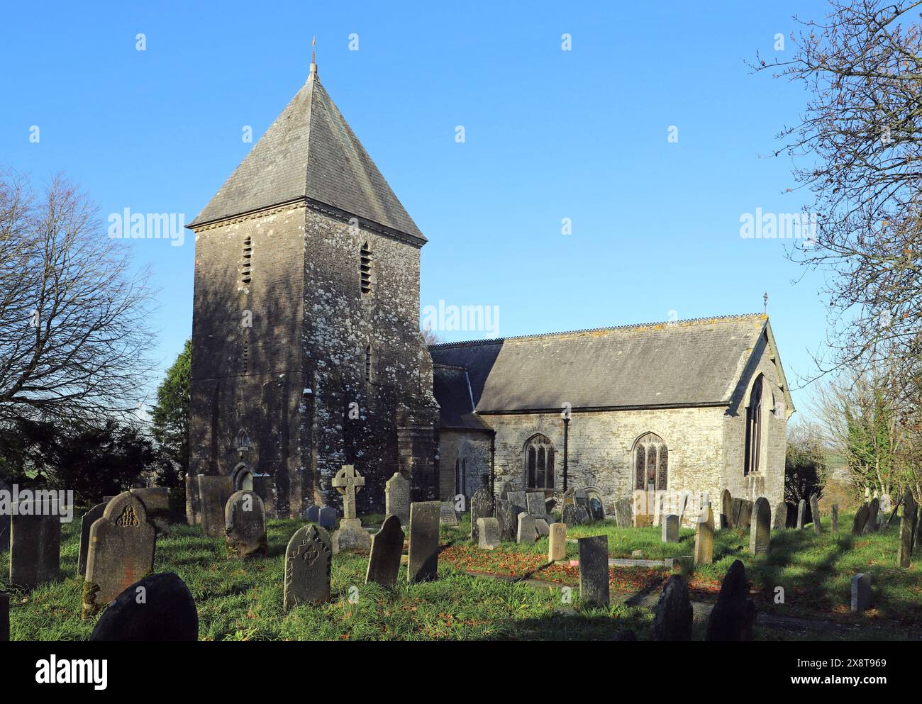 St Cuby and St Leonard's Church, Duloe, Cornwall, England Stock Photo ...