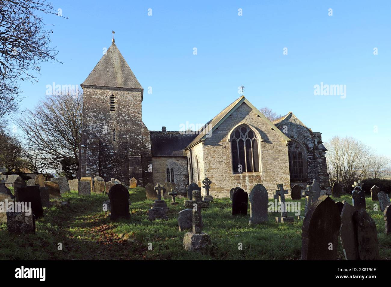 St Cuby and St Leonard's Church, Duloe, Cornwall, England Stock Photo ...