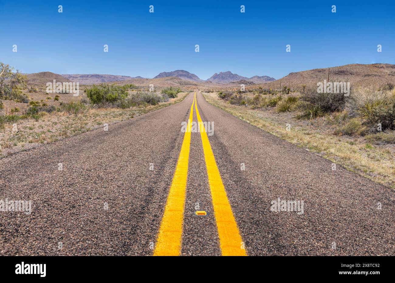 Long straight road in Texas, backroads of Texas Stock Photo - Alamy