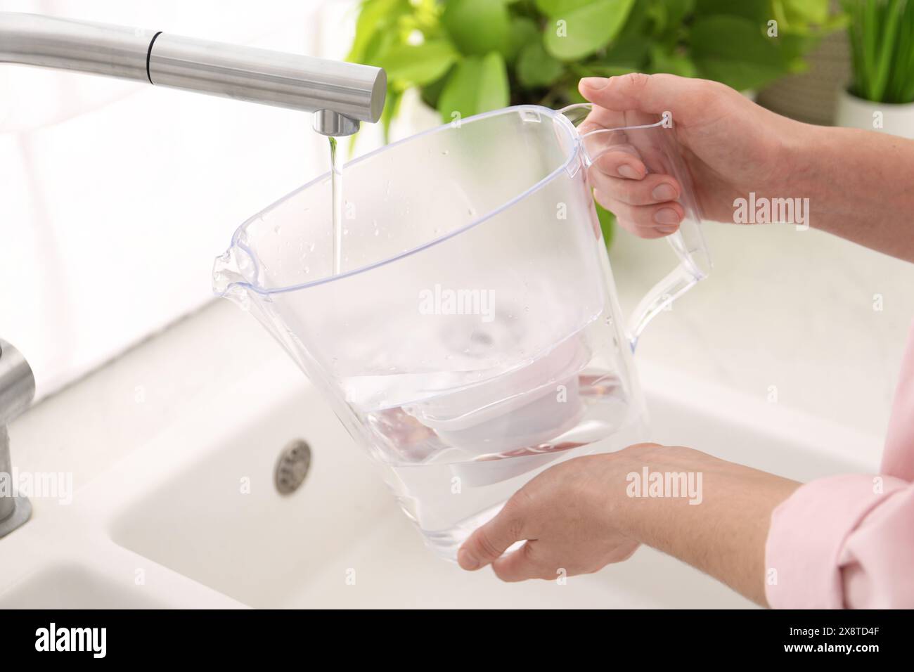 Filling jug water hi-res stock photography and images - Alamy