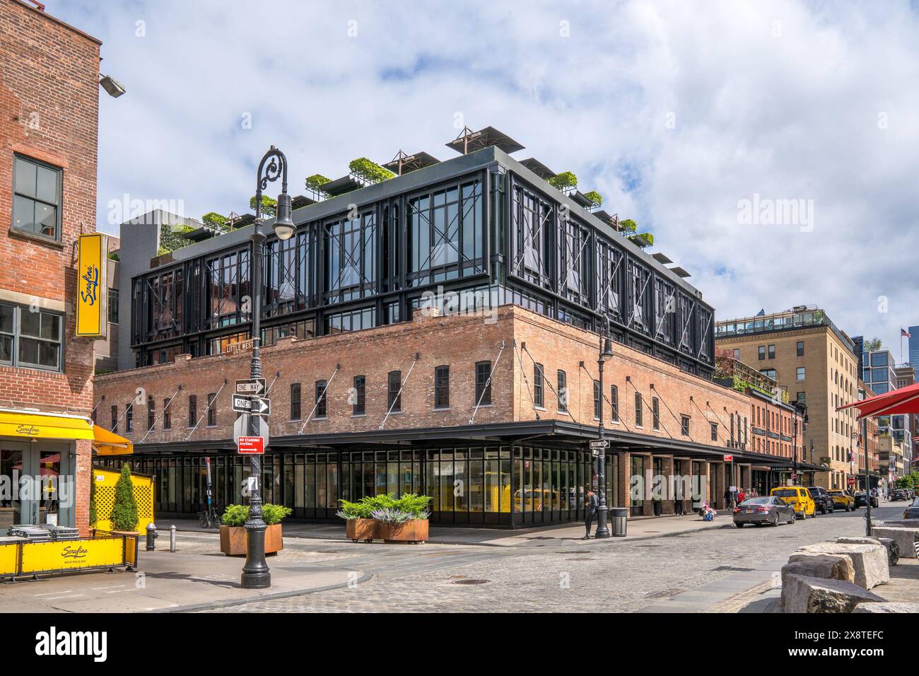 New York, NY - US - May 19, 2024 view of RH NEW YORK A six-level ...