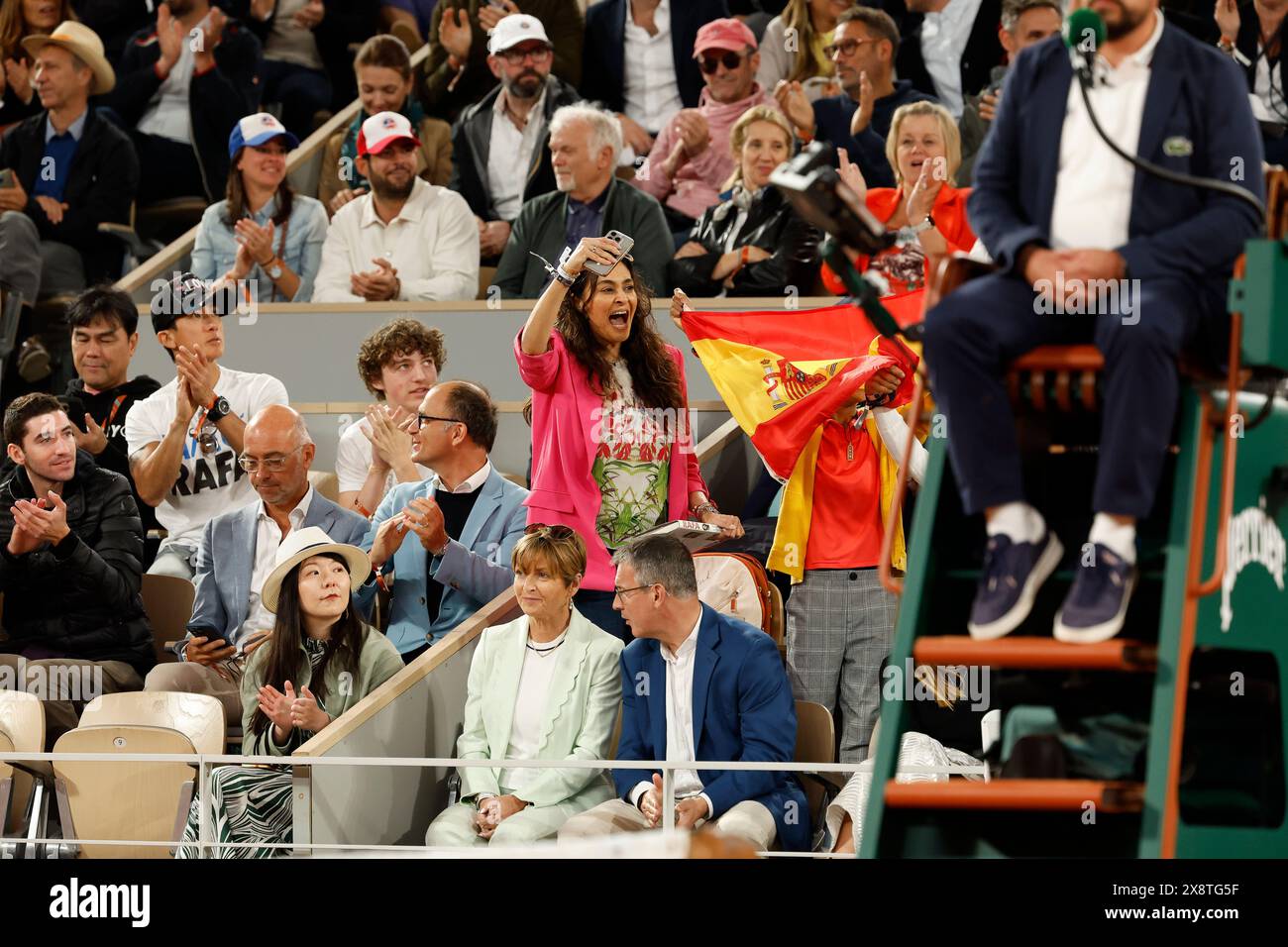 Paris, Paris, France. 27th May, 2024. Crowd reaction during the tennis Grand Slamt of Roland ...