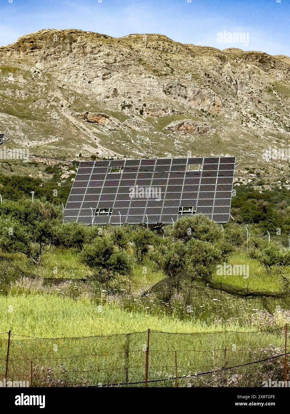 Large thermal solar system Solar collectors align themselves with the ...