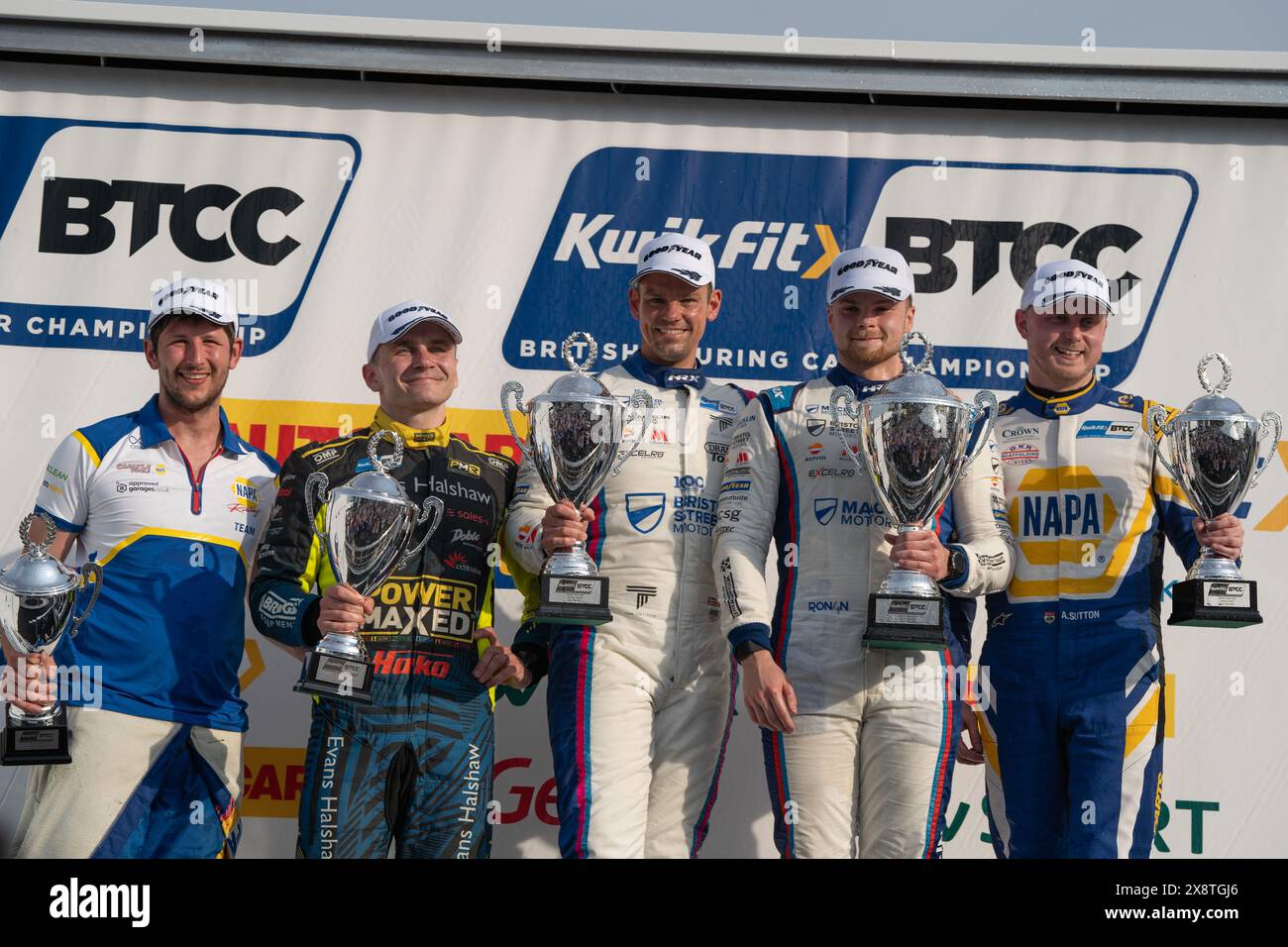 Ronan Pearson 14 Excelr8 Motorsport Winner And Tom Chilton 3 And Ash ...