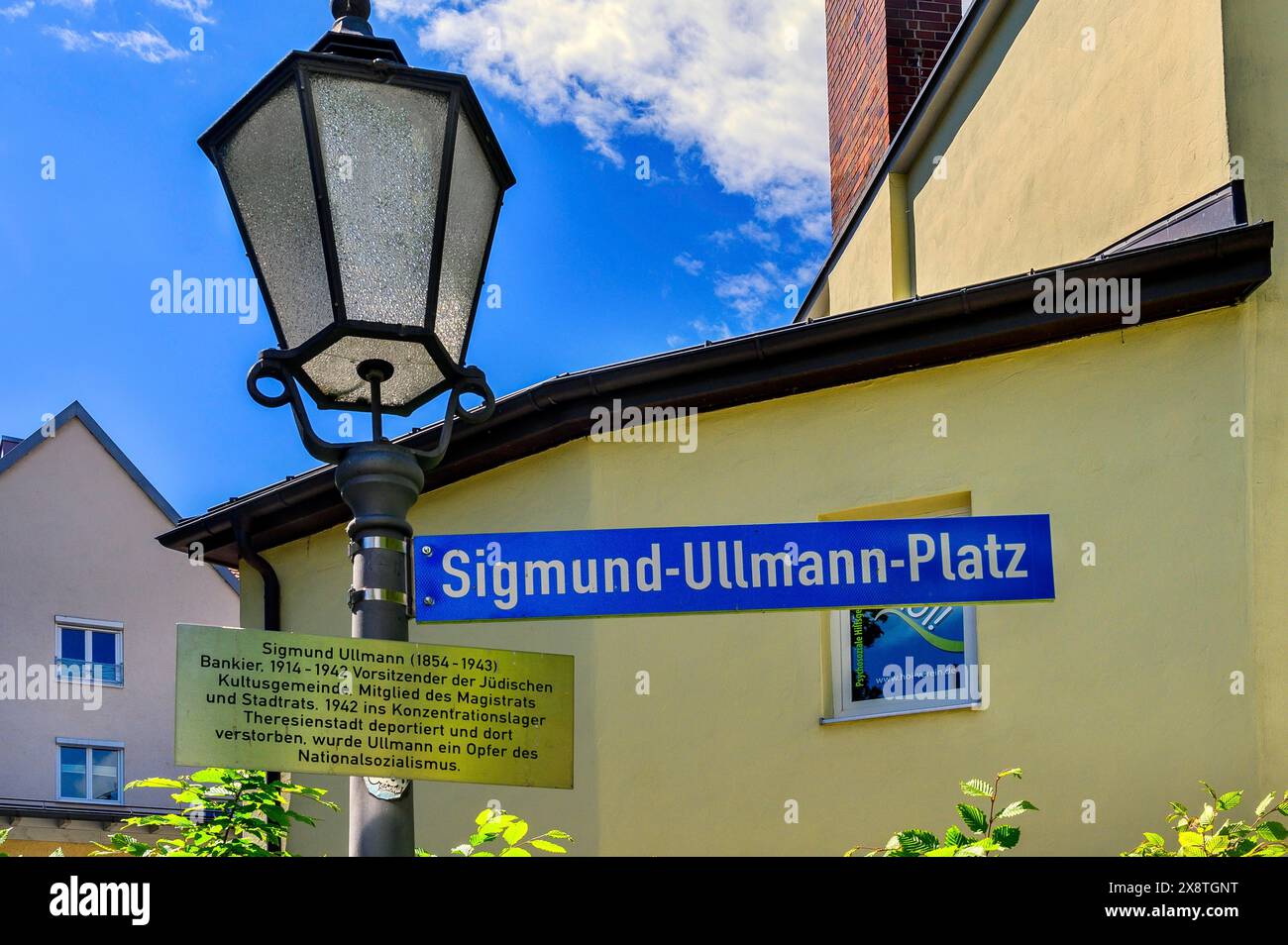 Lantern with street name sign, named after a Nazi victim, Sjgmund ...