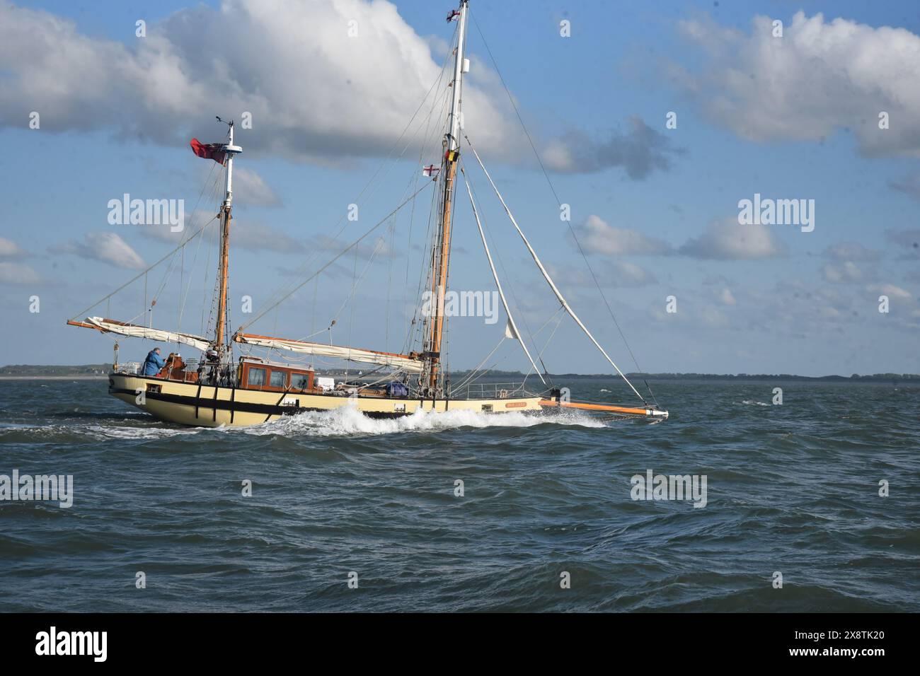 Our Lizzie Dunkirk Little Ship leaving Ostende and going pass the ...
