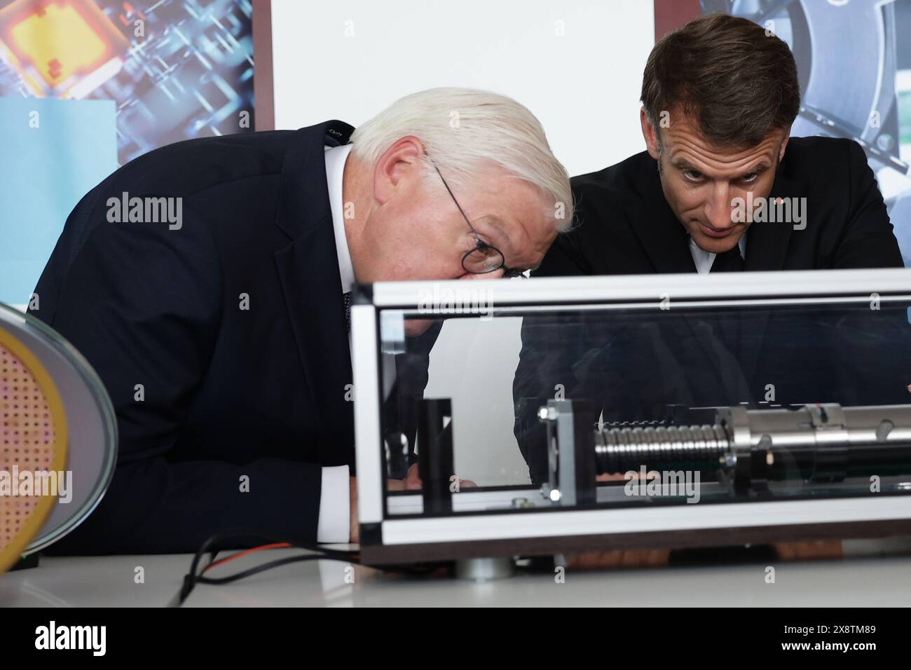 Flexible diplomacy hi-res stock photography and images - Alamy