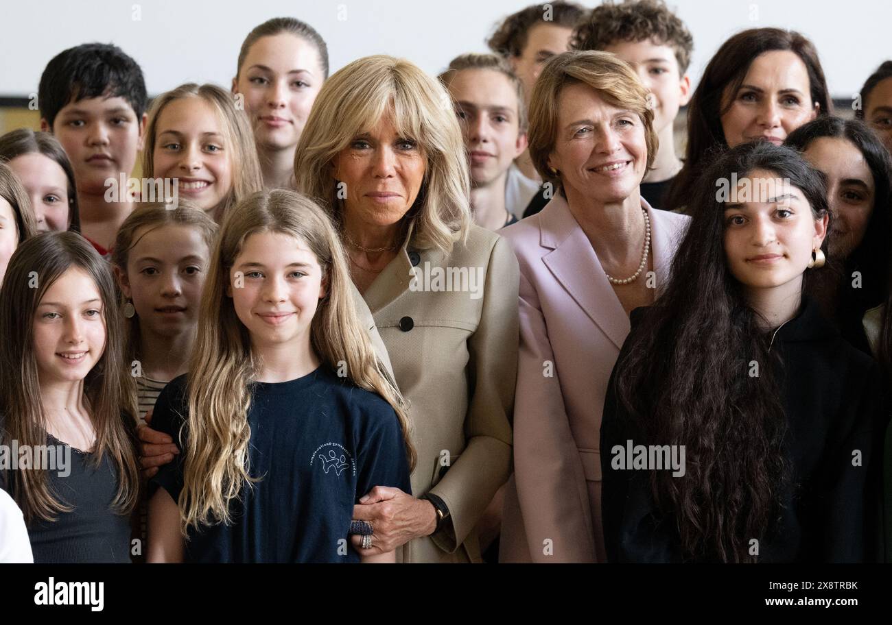 Rolland center hi-res stock photography and images - Alamy