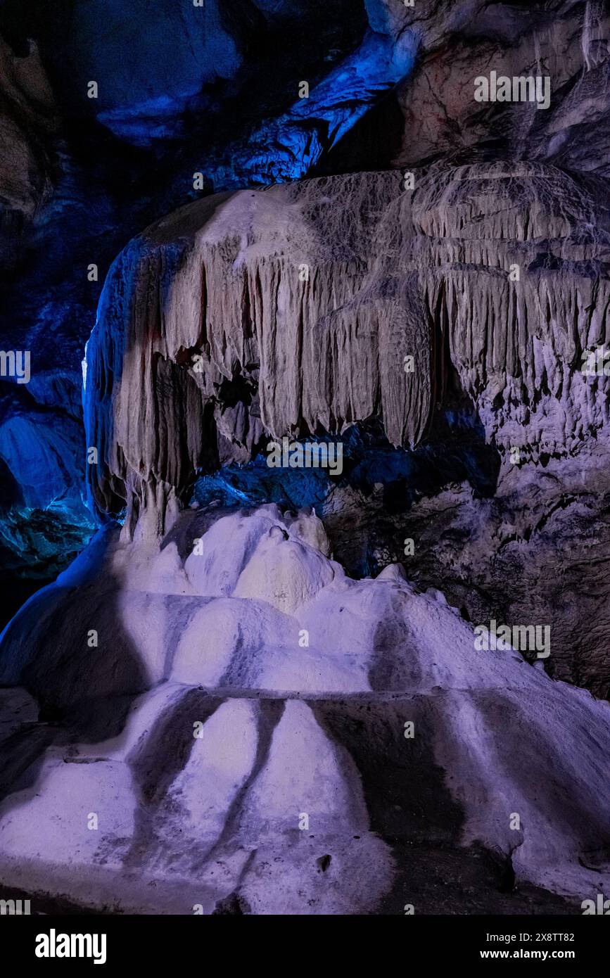 Dimly lit cave interior hi-res stock photography and images - Alamy
