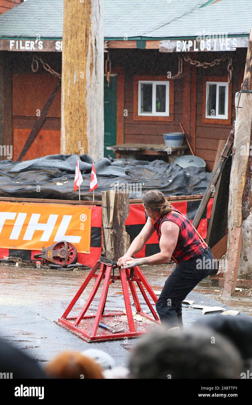 Standing chop, Great Alaskan Lumberjack Show, Ketchikan, Revillagigedo ...