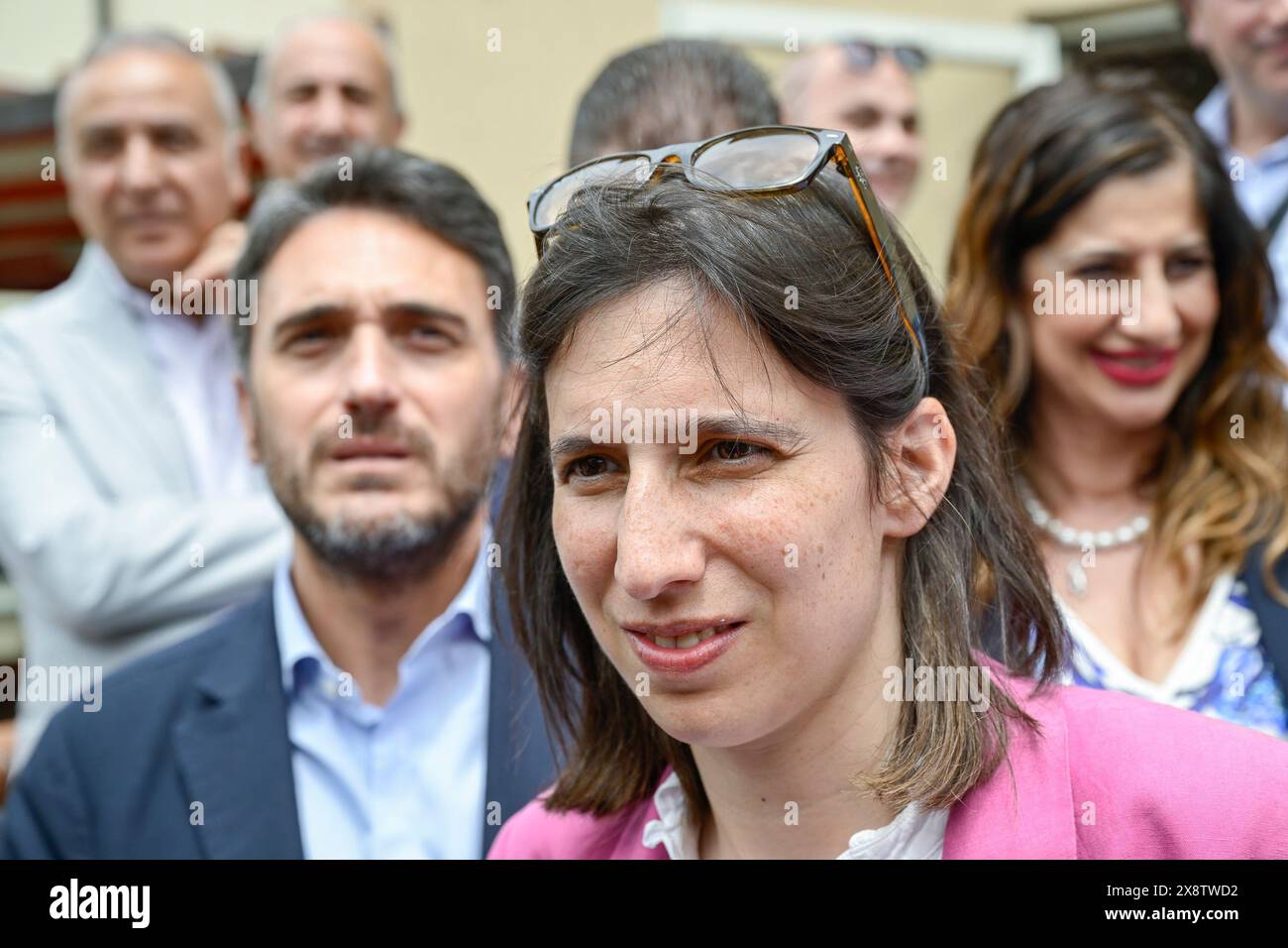 Leader democratico hi-res stock photography and images - Alamy