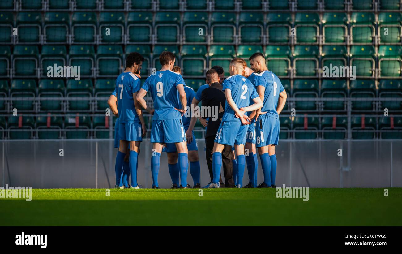 Professional football manager hi-res stock photography and images - Alamy