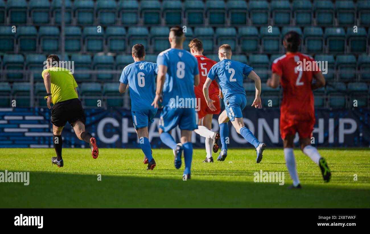 Running behind player hi-res stock photography and images - Alamy