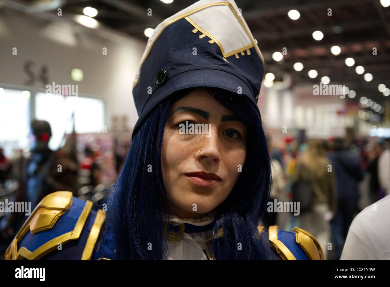 Female uk comic hi-res stock photography and images - Alamy