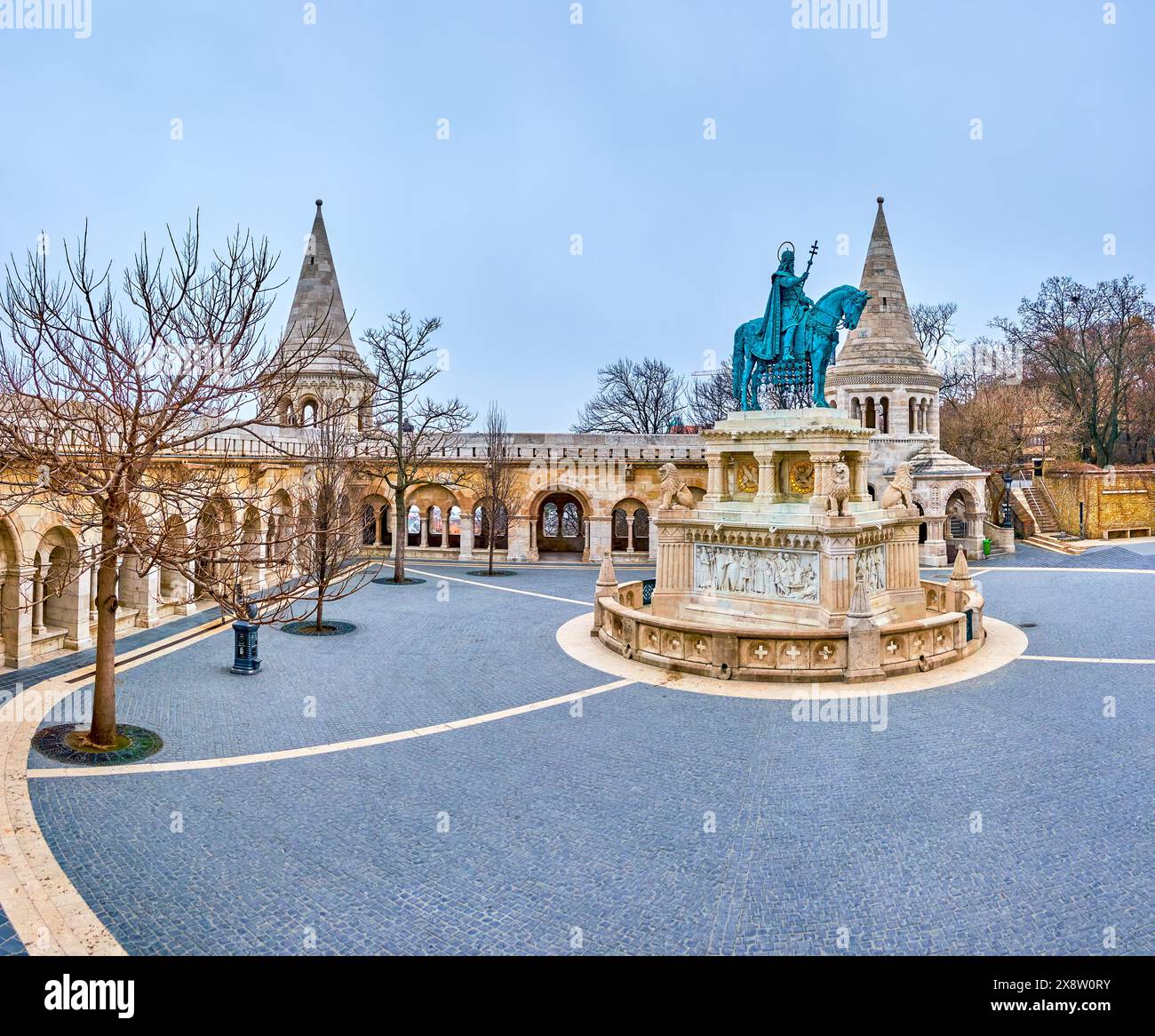 Holy Trinity Square of Fisherman's Bastion and St Stephen statue ...