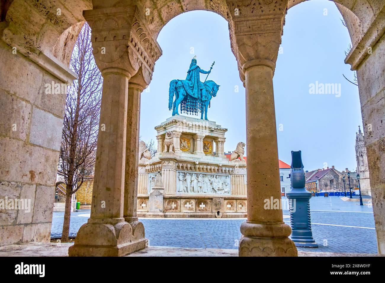 The view on St Stephen statue on Holy Trinity Square through the arch ...