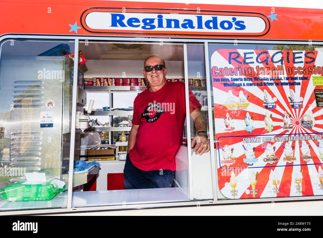 Ice cream van devon hi-res stock photography and images - Alamy