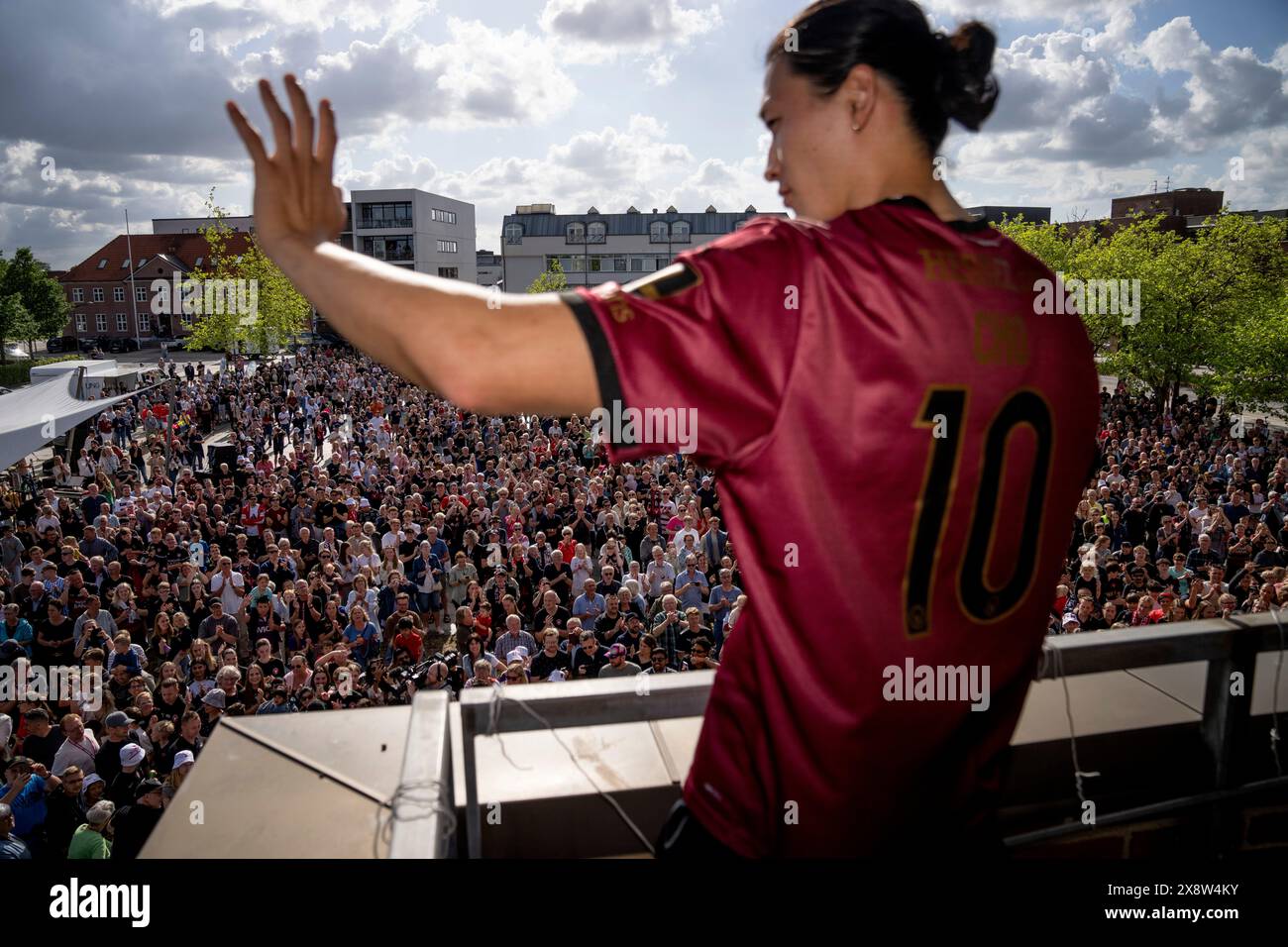 Ikast, Denmark. 27th May, 2024. Cho Gue-sung greets the fans, as the ...