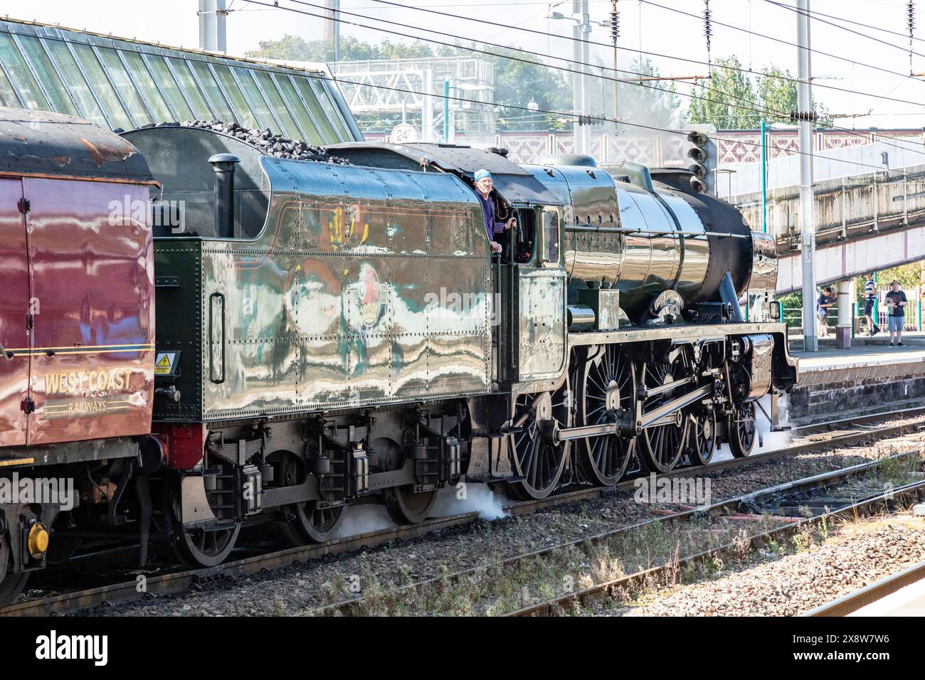 Royal Scot Class Scots Guardsman 46115 at Carlisle Station Stock Photo ...