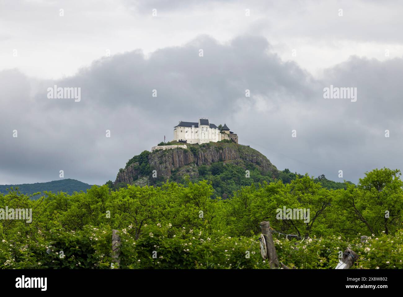Fuzer castle hungary hi-res stock photography and images - Alamy