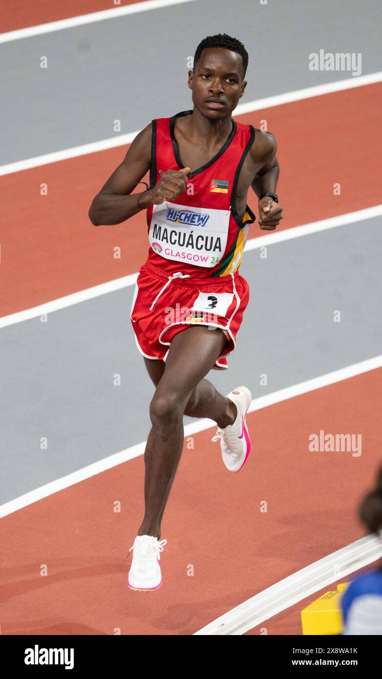 Alex Macuácua of Mozambique competing in the men’s 1500m at the World ...
