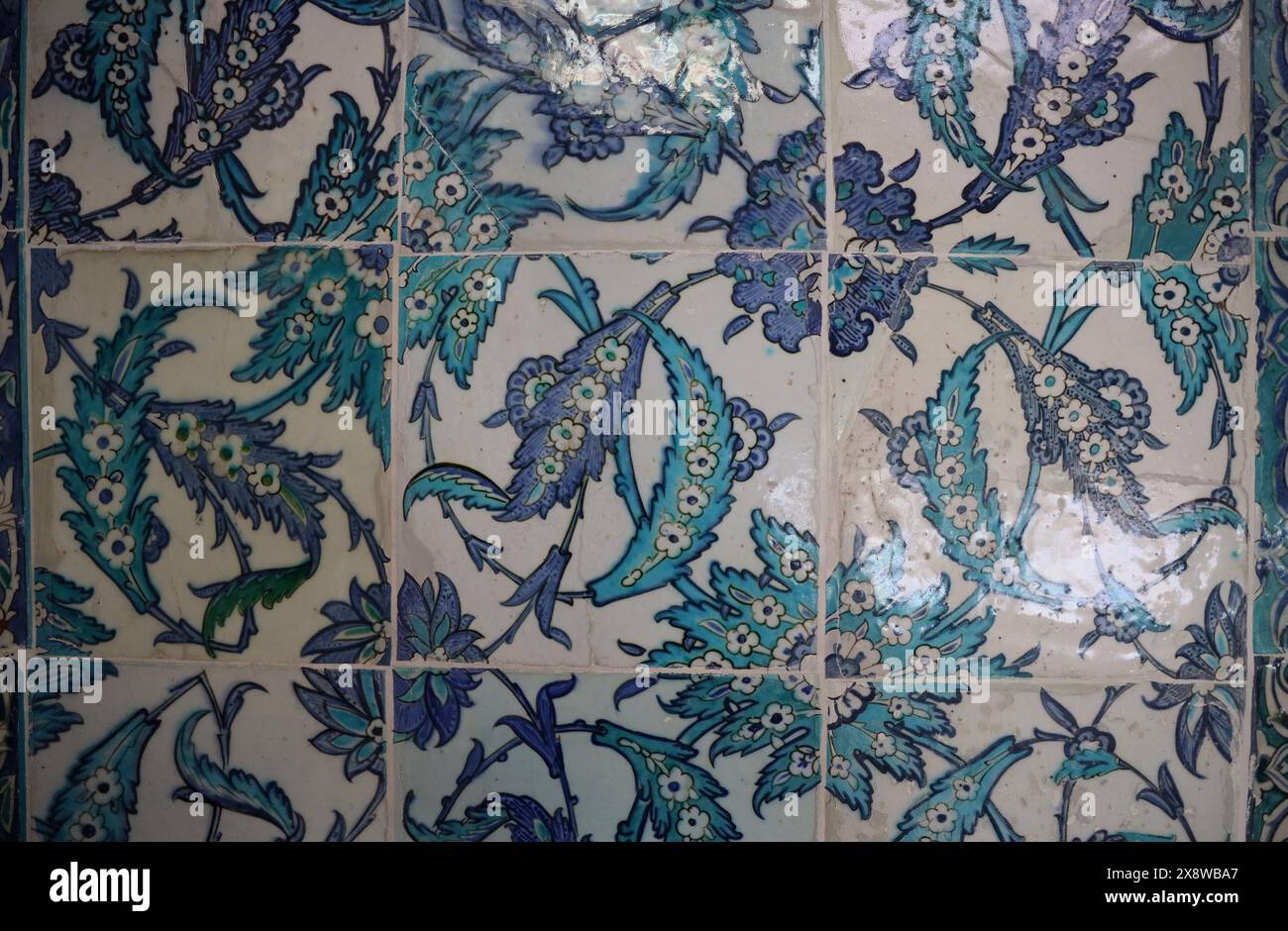 Topkapi palace treasury hi-res stock photography and images - Alamy