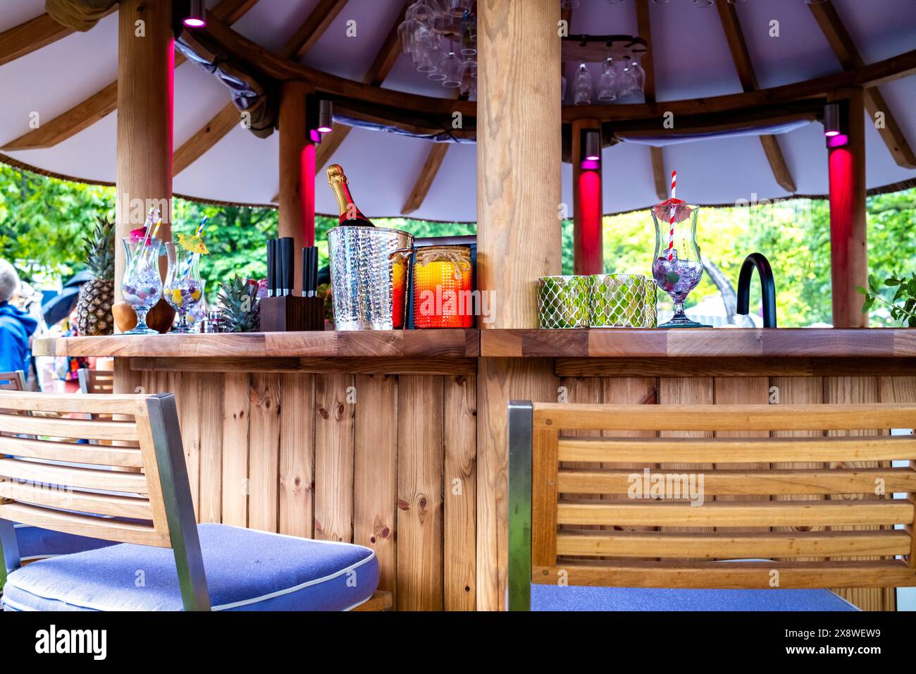 Outdoor wooden cocktail bar Stock Photo - Alamy