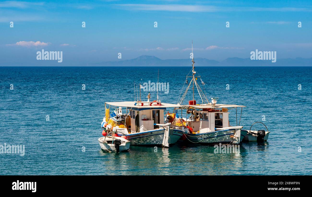 Kleine boote hi-res stock photography and images - Alamy
