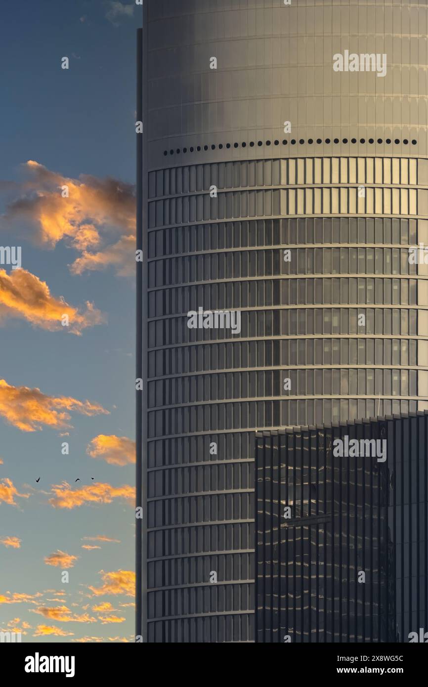 Skyscrapers are also usually called those buildings that stand out for ...