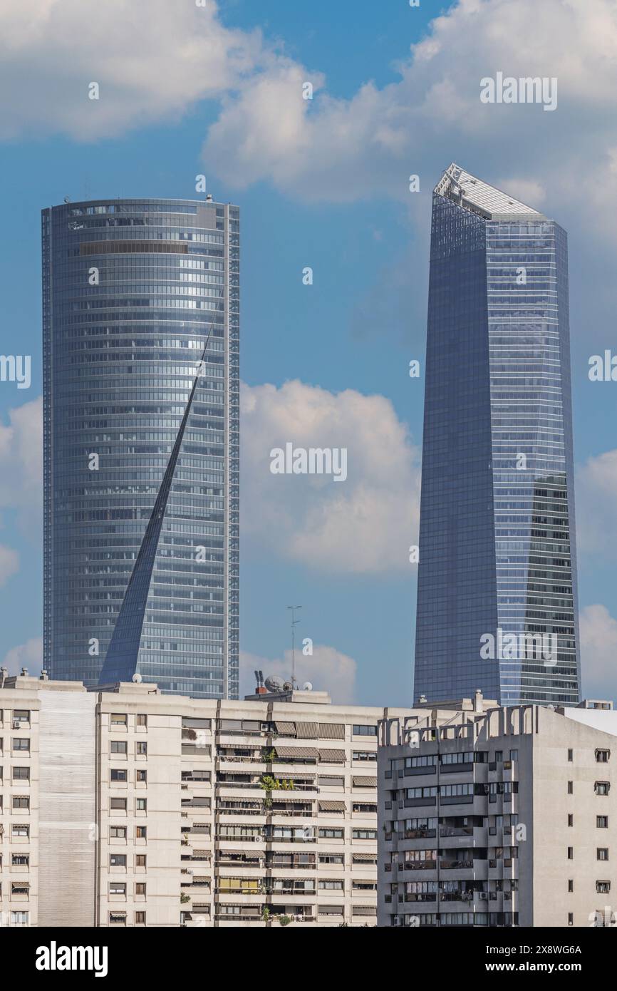 The first building considered a skyscraper was the Home Insurance ...