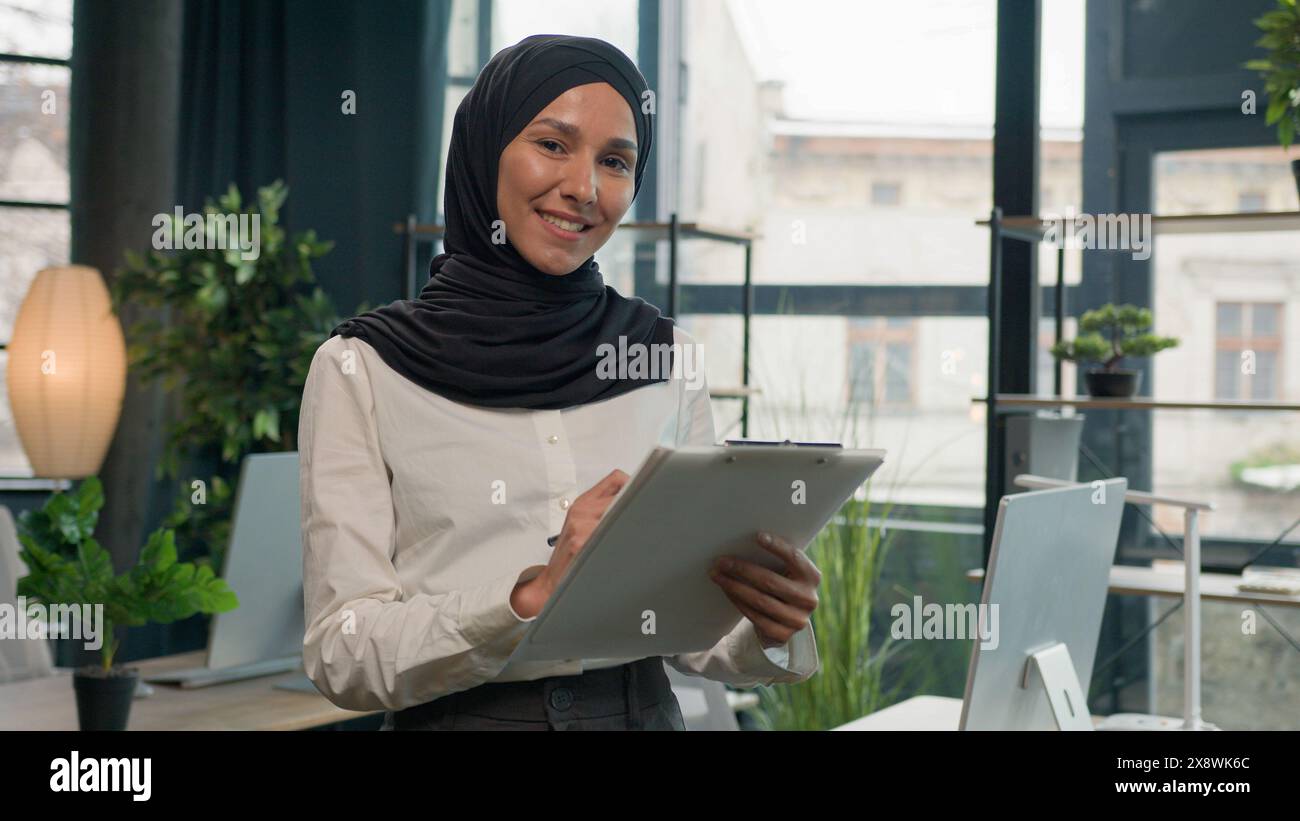 Happy muslim Islam woman Arabian girl in hijab HR manager secretary ...