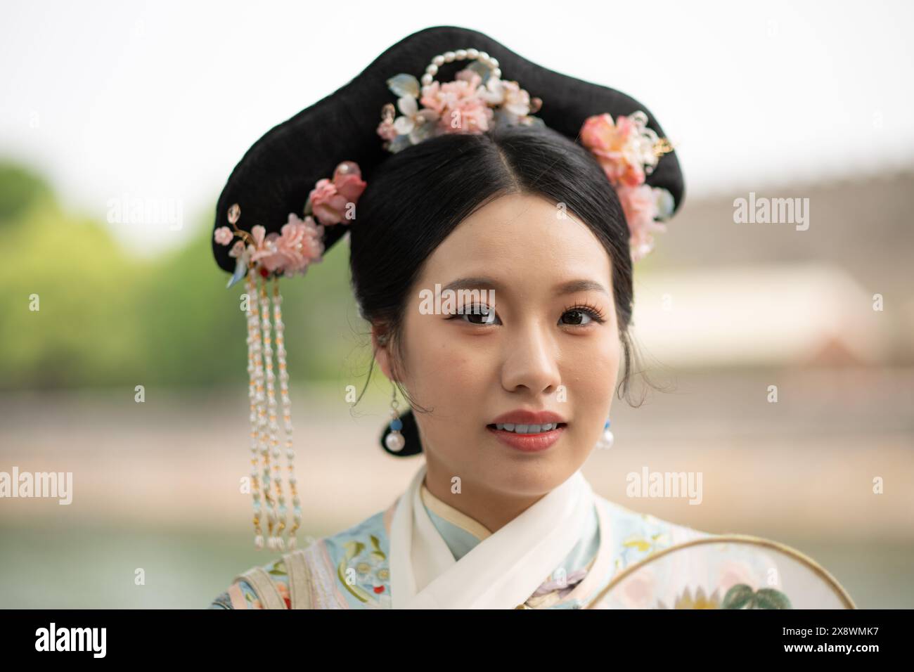 Portrait of Beautiful young Chinese ladies wearing Chinese traditional ...
