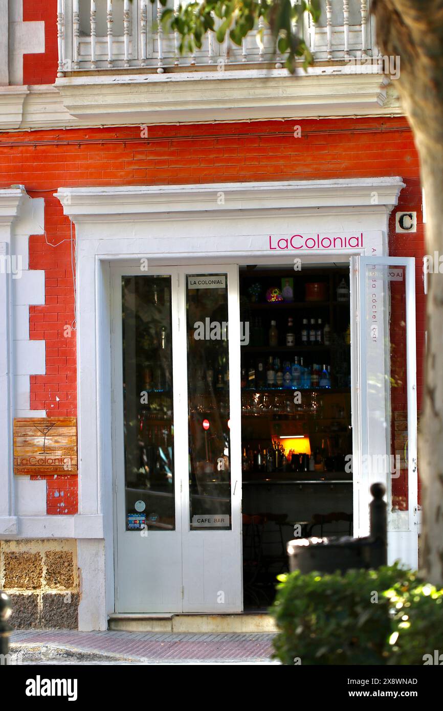 La colonial hi-res stock photography and images - Alamy