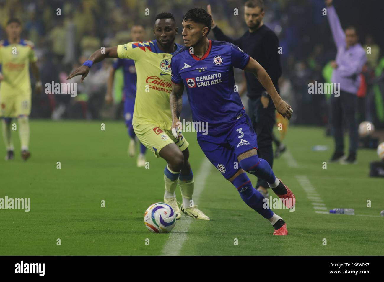 Julian andres quinones hi-res stock photography and images - Alamy
