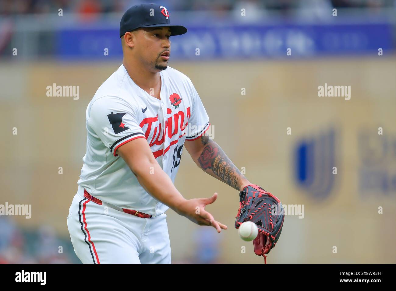 Minneapolis, Minnesota, USA. 27th May, 2024. Minnesota Twins pitcher ...