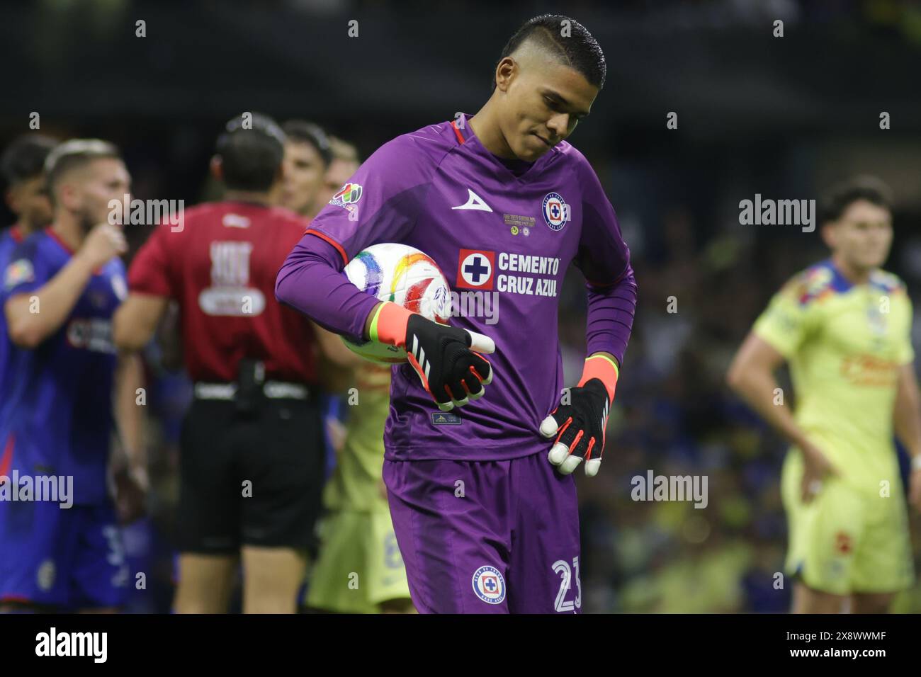 Mexico City, Ciudad de Mexico, Mexico. 26th May, 2024. Kevin Leonardo ...