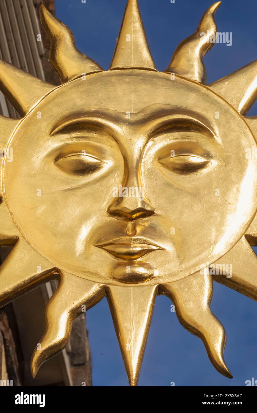 England, Kent, Faversham, West Street, The Shepherd Neame Sun Inn Pub ...