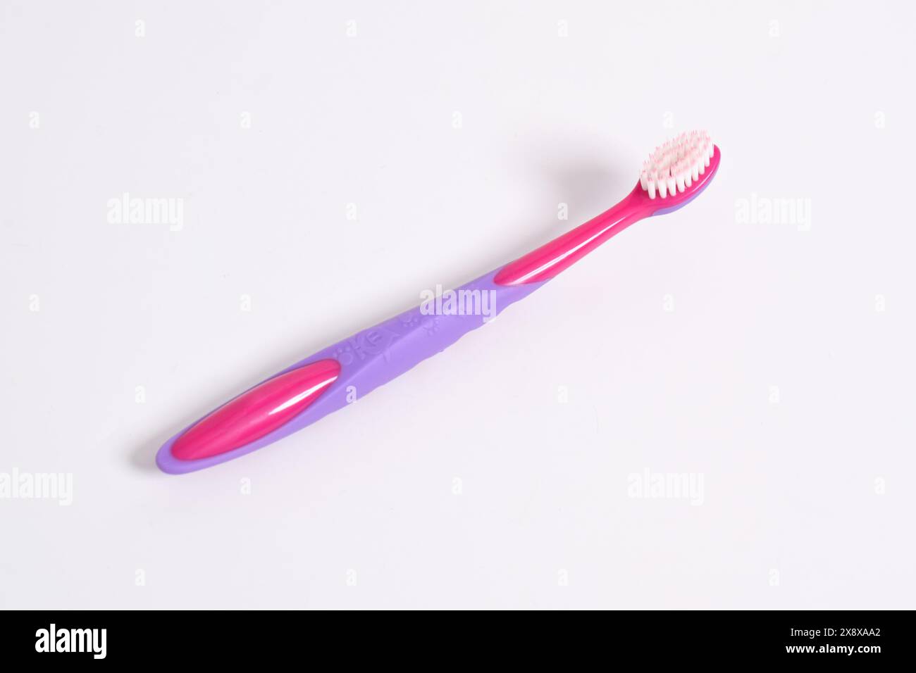 Childrens toothbrush isolated hi-res stock photography and images - Alamy