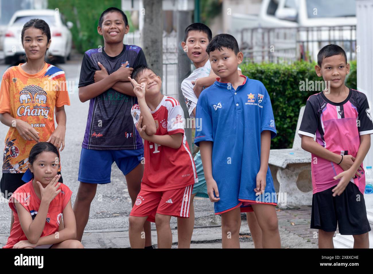 Thai children hi-res stock photography and images - Alamy