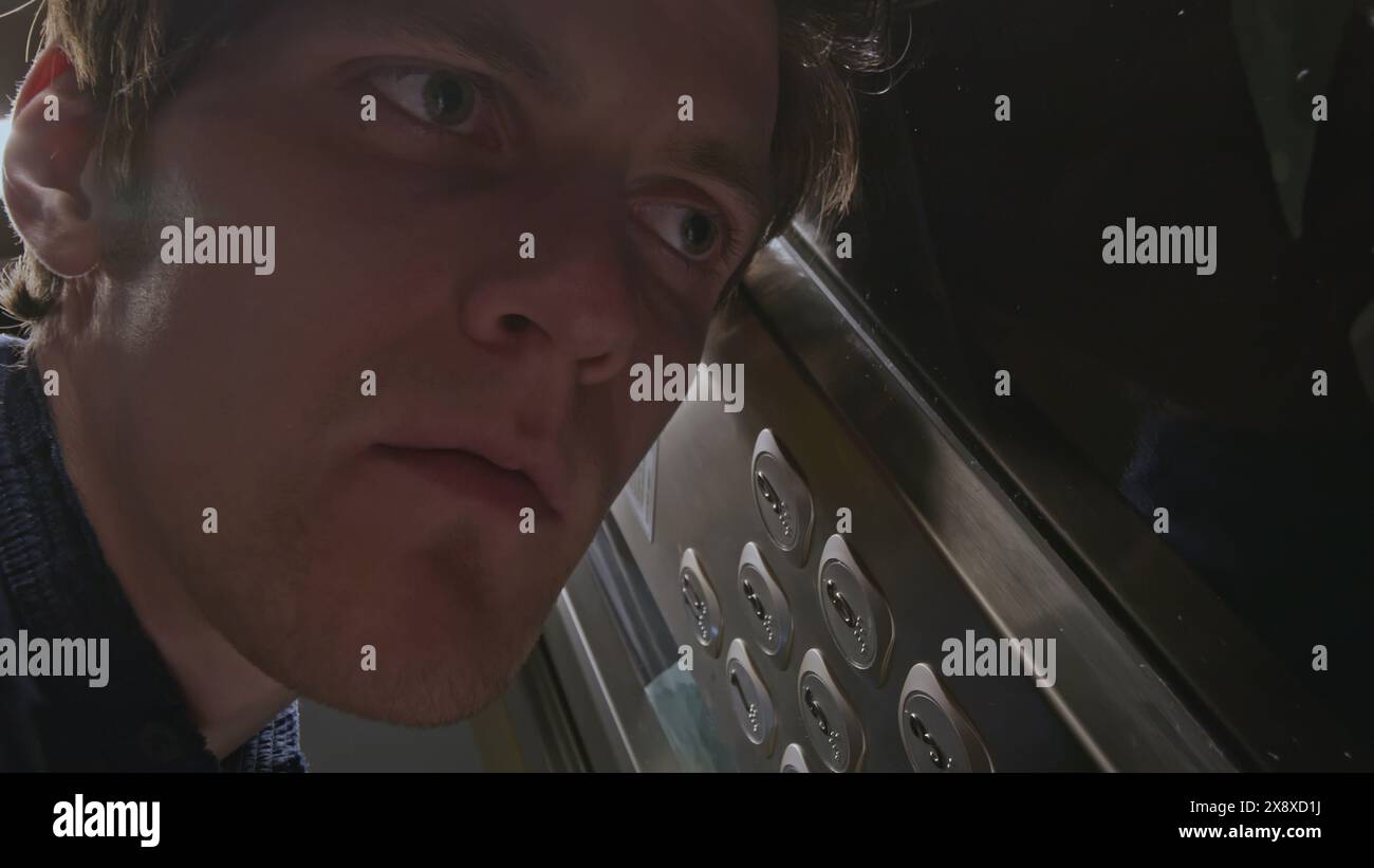 Elevator fail hi-res stock photography and images - Alamy