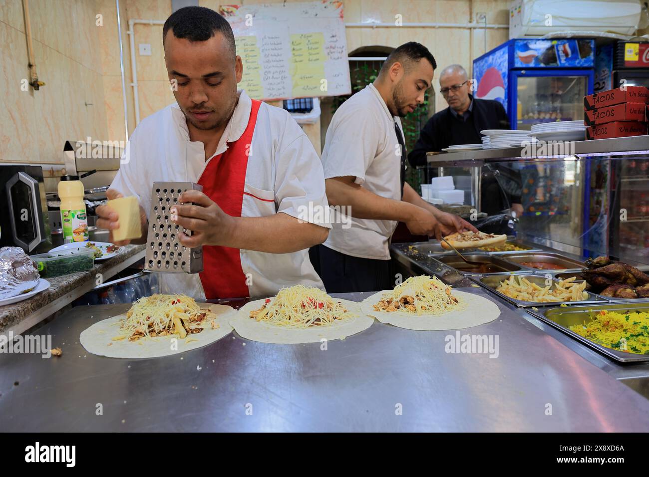 Algerian culture hi-res stock photography and images - Alamy